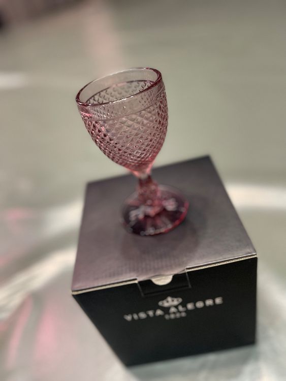 NEU!! VISTA ALEGRE BICOS 4x WHITE WINE GOBLETS PINK (Neu und ...