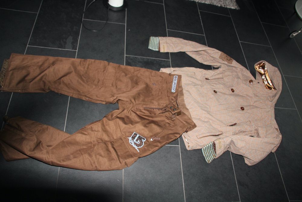 BURTON Shaun White Collection - S Snowboardhose/Jacke Herren | Kaufen ...
