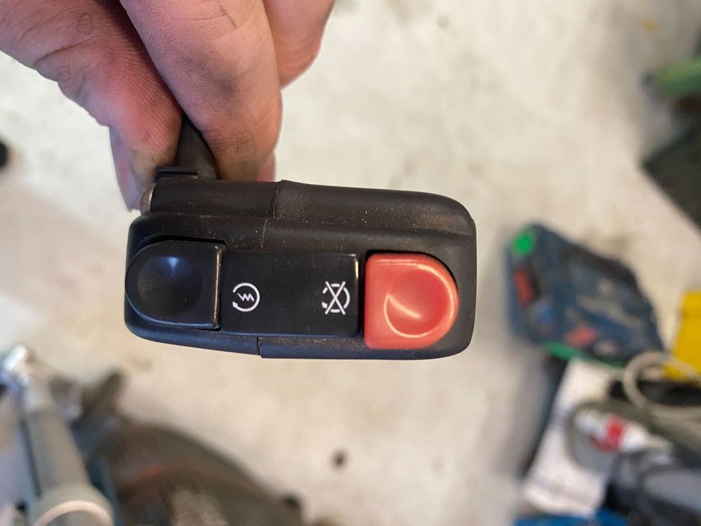 Start Stop Schalter KTM Lc4 (Gebraucht) in Arlesheim für CHF 5 – mit ...