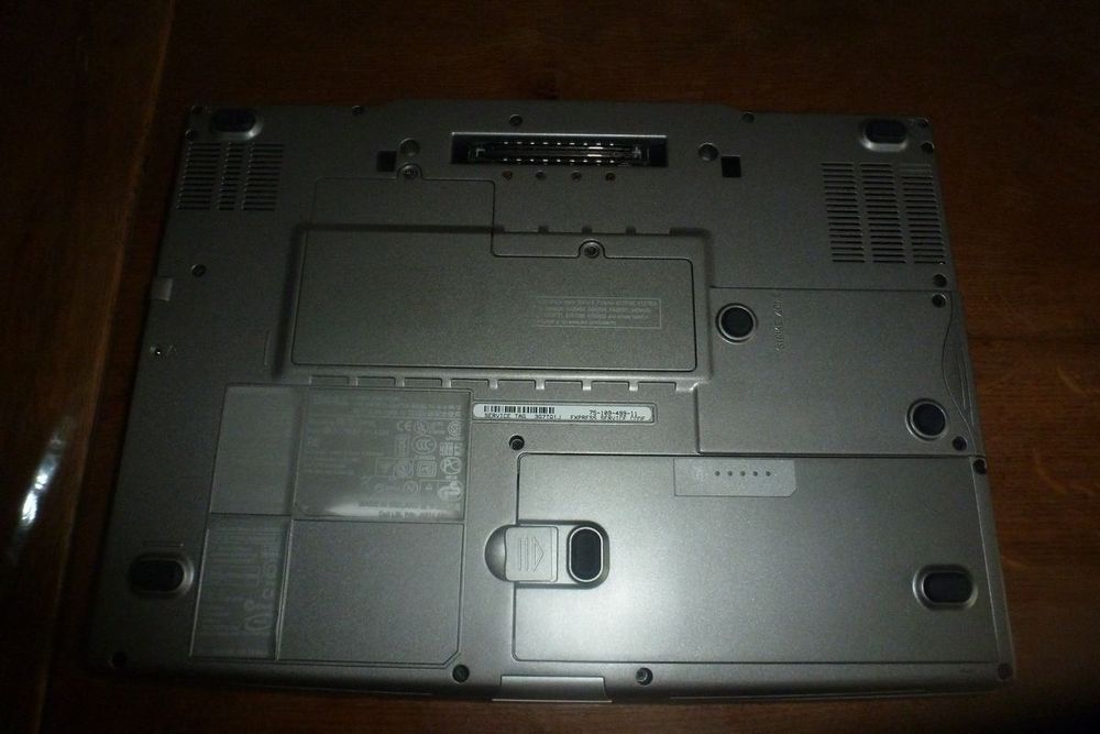 Vintage DELL Laptop Precision M70 (Defekt) in Emmen für CHF 34.2 – mit ...