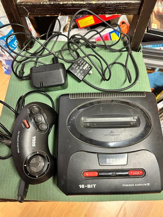 Console Sega Mega Drive 2 (Gebraucht) in Giubiasco für CHF 50 – mit ...