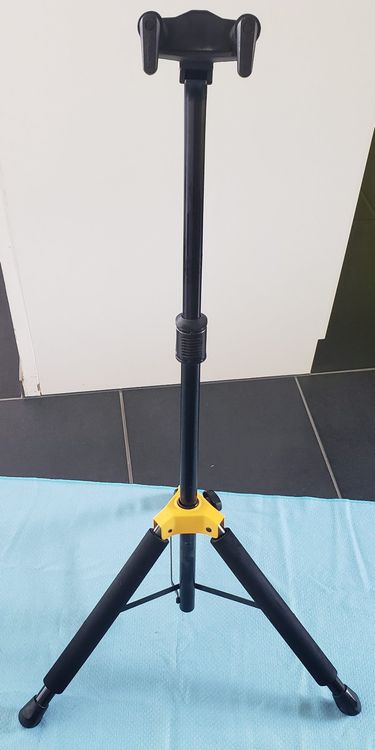 Hercules Stands HCGS-414B+ Guitar Stand | Kaufen auf Ricardo