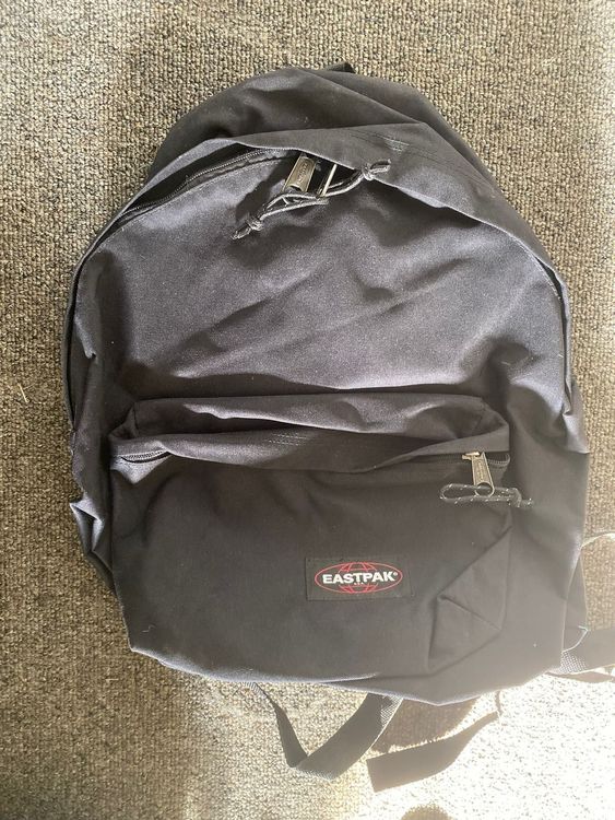 Classic Eastpak Rucksack in Schwarz, neu und ungetragen (Neu (gemäss ...
