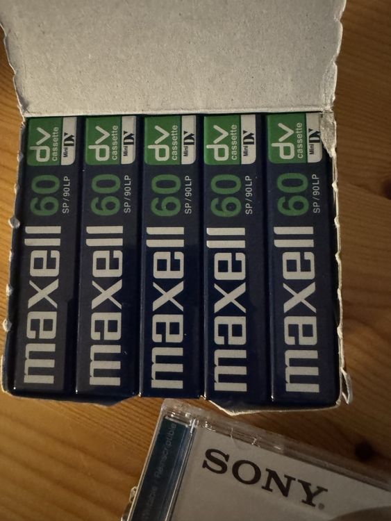 Maxell Mini DV Cassette (D'occasion) à Vésenaz pour CHF 22 – avec ...