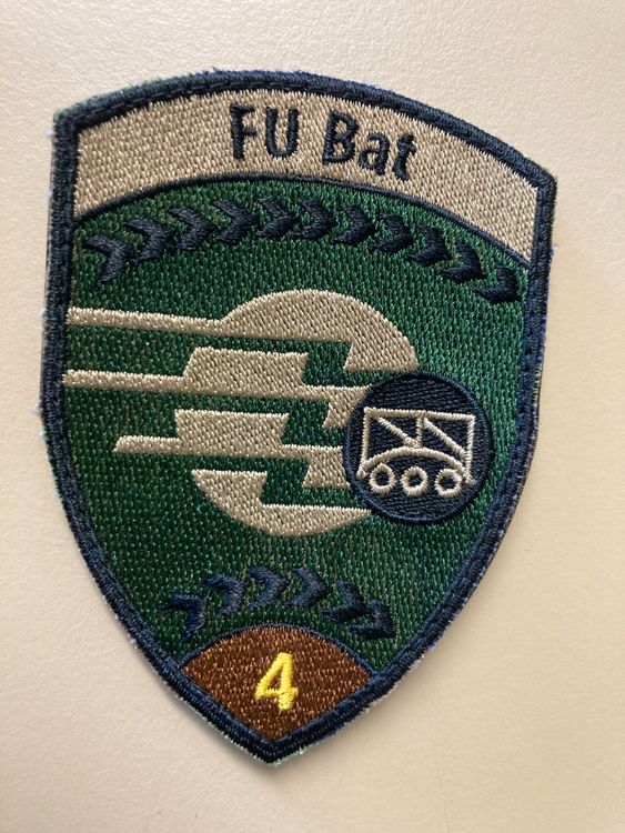B-Badge: FU Bat 4 - Schweizer Armee (Gebraucht) in Brütten für CHF 5 ...
