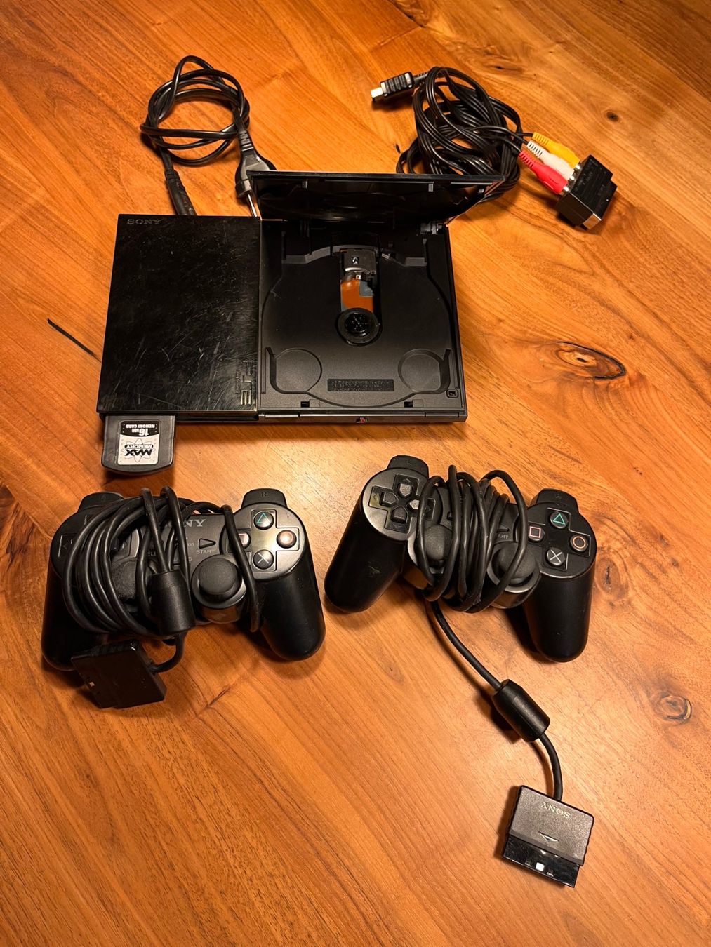 PlayStation 2 Konsole mit 2 Controller + Memory Card (16 GB) (Gebraucht ...