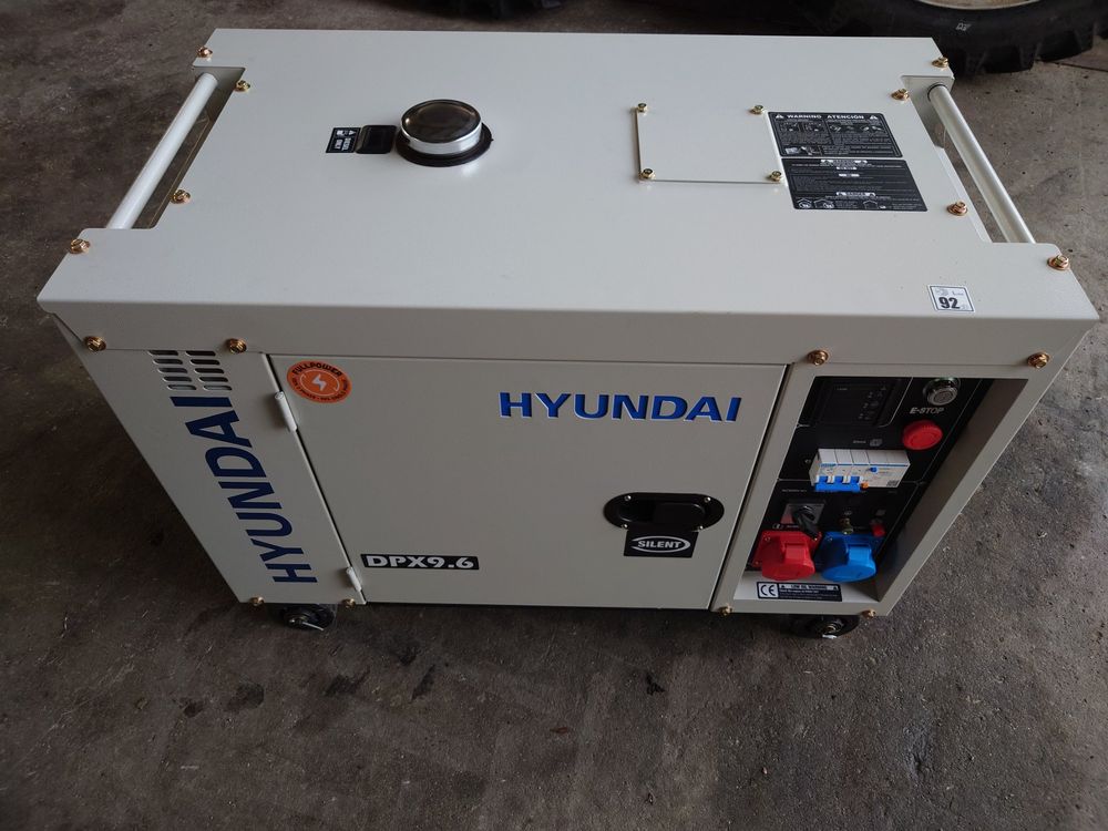 Notstrom Generator Hyundai (Neu (gemäss Beschreibung)) in Frutigen für ...