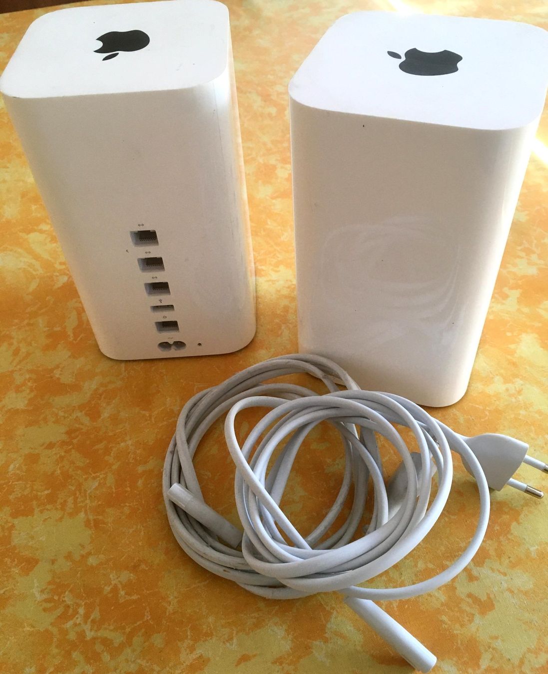 Apple Airport Extreme A1521 (Paar) (Gebraucht) in Zürich für CHF 31 ...