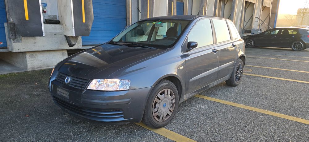 FIAT Stilo 1.6 16V Dynamic (Gebraucht) in Winterthur für CHF 397 – nur ...