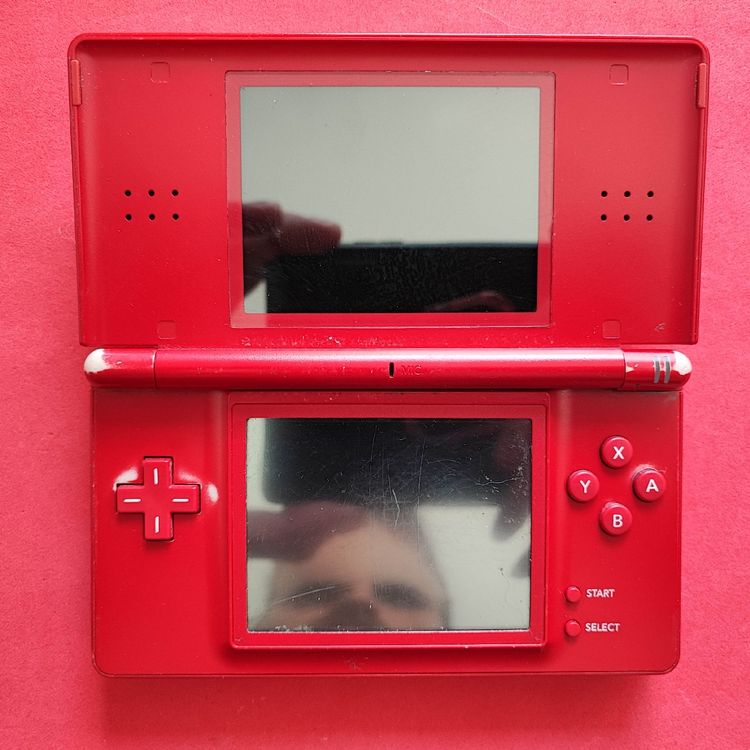 Nintendo DS Lite Rot - Retro Konsole - DEFEKT ab 1.- (Defekt) in ...