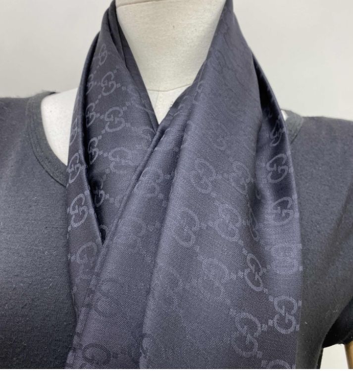 Châle Gucci guccissima NEUF NEUF | Kaufen auf Ricardo