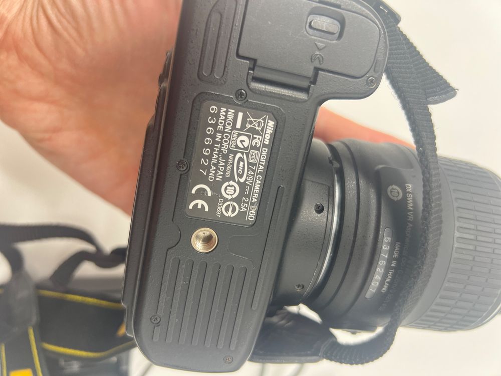 Nikon D60 (Gebraucht) in Altendorf für CHF 80 – mit Lieferung auf ...