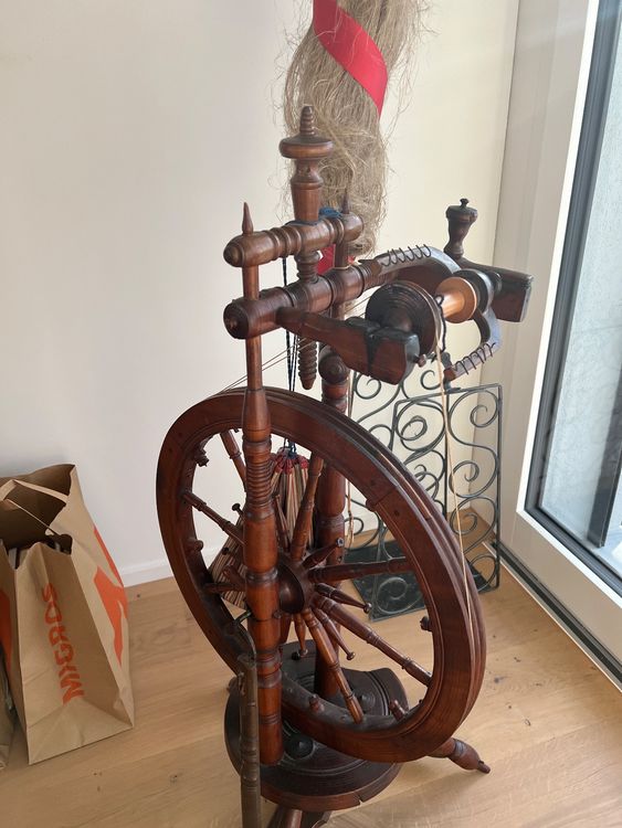 Antikes Spinnrad | Kaufen auf Ricardo