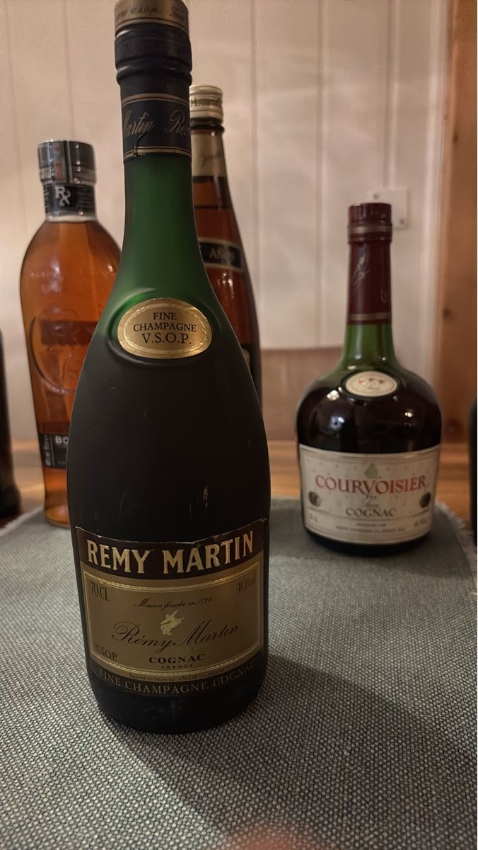 Rémy Martin Fine Champagne VSOP Cognac – alte Abfüllung (40% (Neu und originalverpackt) in ...
