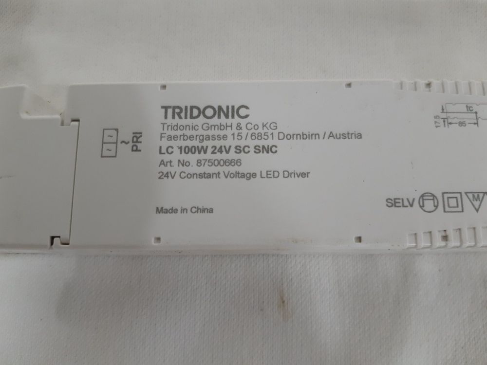 LED Trafo TRIDONIC LC 100W 24Volt (Gebraucht) in Rheinau für CHF 14 – mit Lieferung auf Ricardo ...
