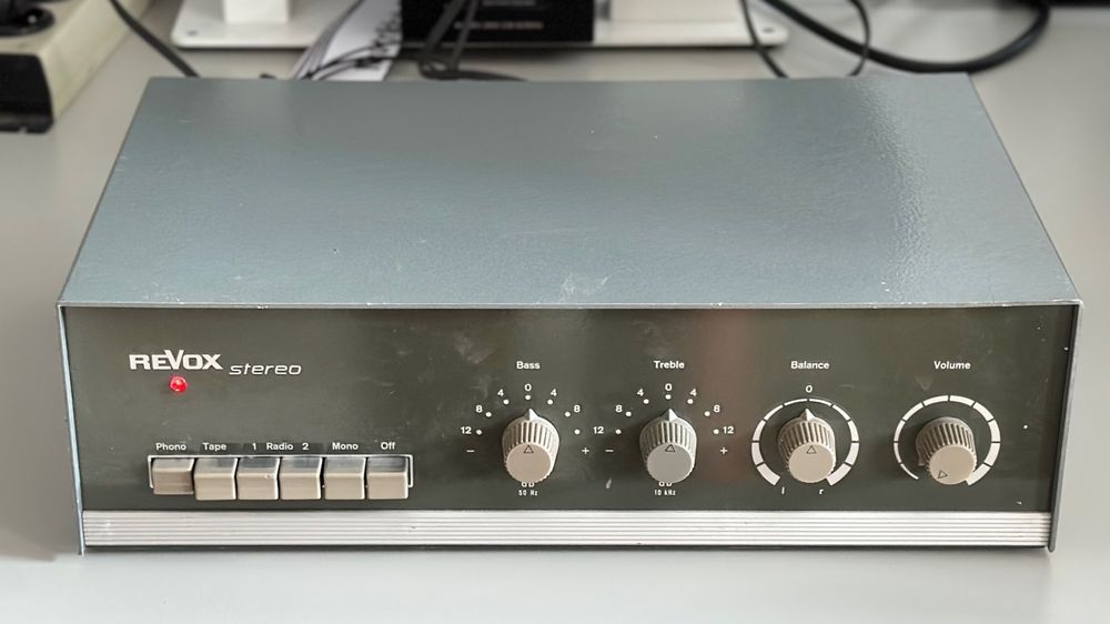 ReVox Modell 40 Vintage Kult Swiss Röhren Vollverstärker (Gebraucht) in Rickenbach SZ für CHF ...