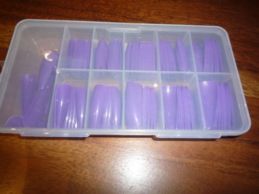 KÜNSTLICHE FINGERNÄGEL (Neu und originalverpackt) in Andwil SG für CHF ...