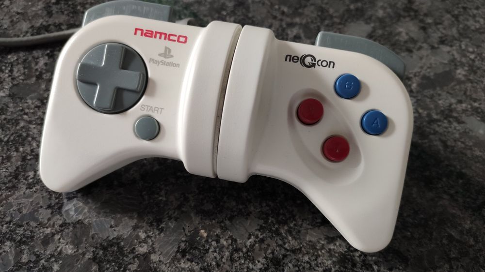 Namco NeGcon Controller für Sony Playstation 1 (Gebraucht) in Zürich ...