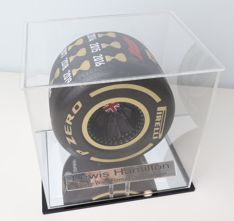 Lewis Hamilton 7-times World Champion Reifen Pirelli (Neu und ...