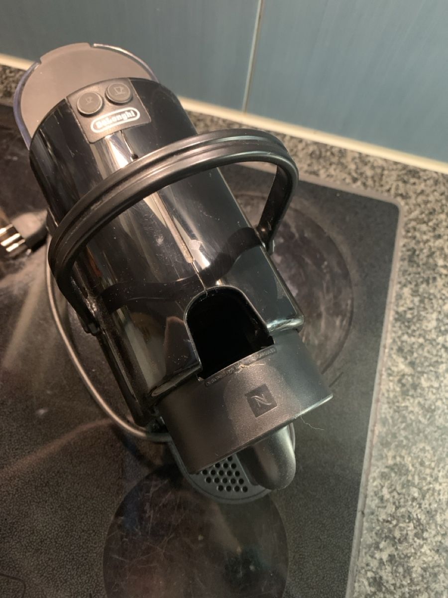 Nespresso Maschine Essenza Mini Schwarz - Wenig gebraucht! (Gebraucht ...