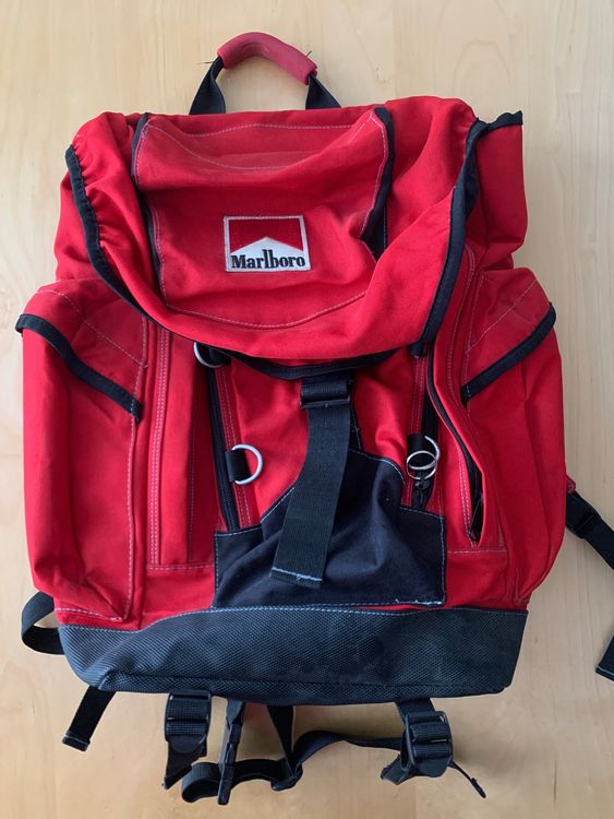 Marlboro Rucksack Rot (Gebraucht) in Dübendorf für CHF 30 – mit ...