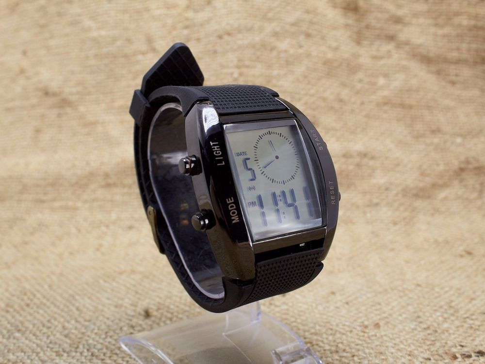 Digital Uhr, Herren, Atlas for men (Gebraucht) in Luzern für CHF 6 ...