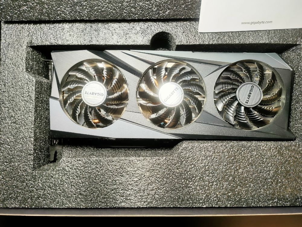 AMD Radeon RX 6600 XT – Gigabyte Gaming OC Pro 8GB (Gebraucht) in ...