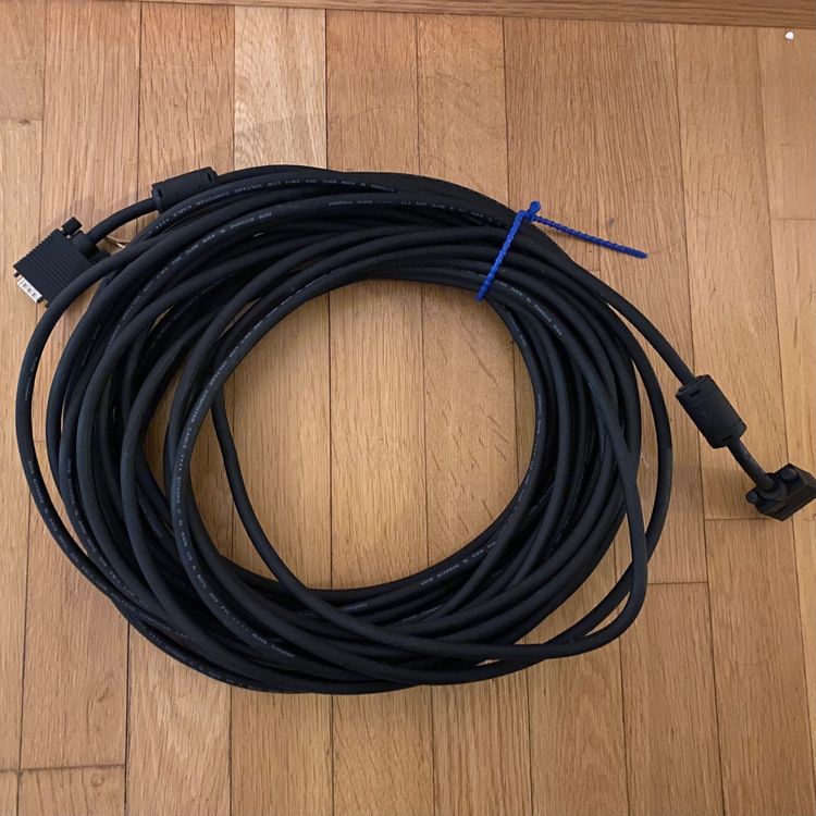 VGA Kabel für Beamer (langes VGA-Kabel 20 Meter) (Gebraucht) in ...