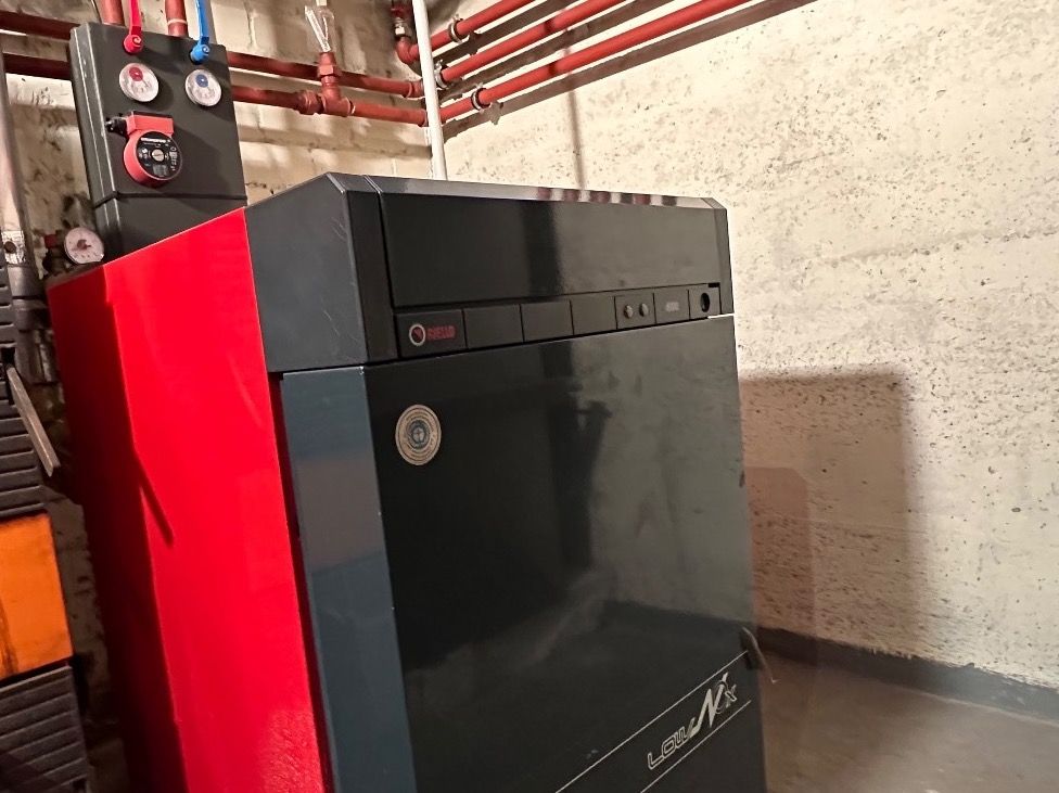 ÖLHEIZUNG Riello Unit 4100 (Gebraucht) in Oberönz für CHF 158 – nur ...