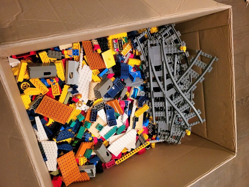 Karton voll Lego zu verkaufen | Kaufen auf Ricardo