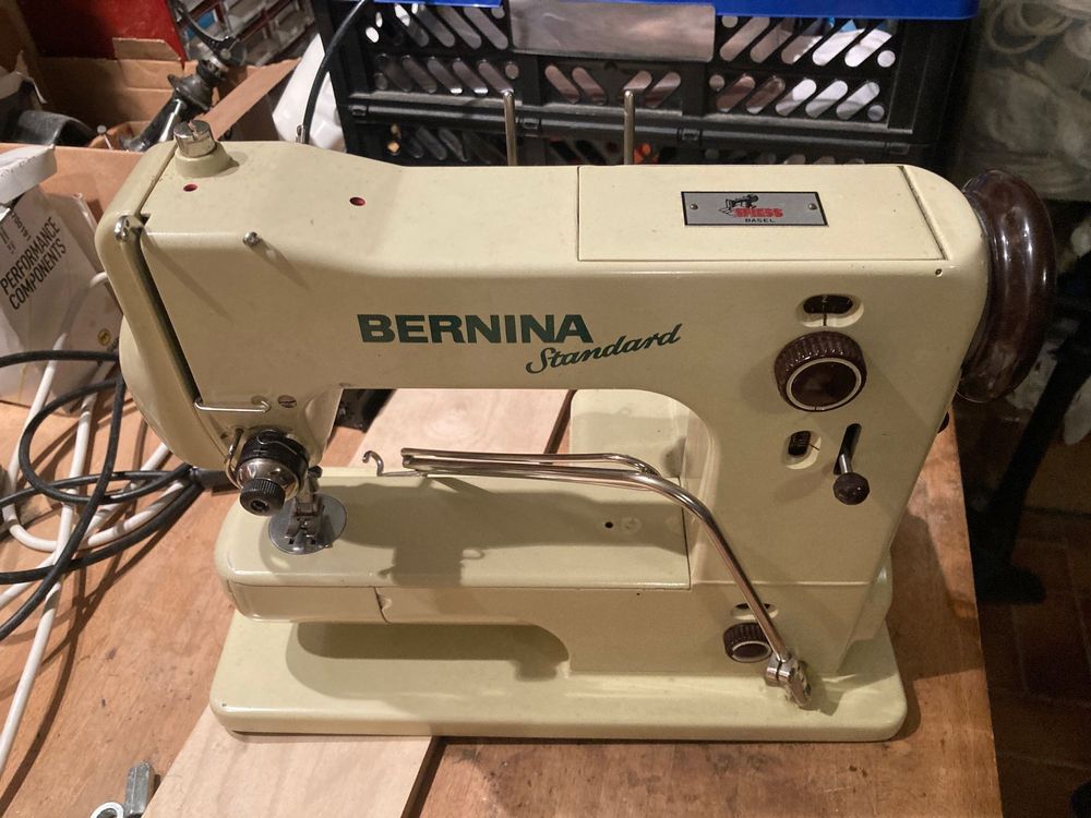 Bernina 125 Nähmaschine (Gebraucht) in Münchenstein für CHF 50 – mit ...