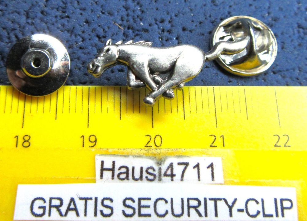 FORD MUSTANG PONY HORSE CUT-OUT LOGO PIN KLEIN-FEIN 20MM (Gebraucht) in ...