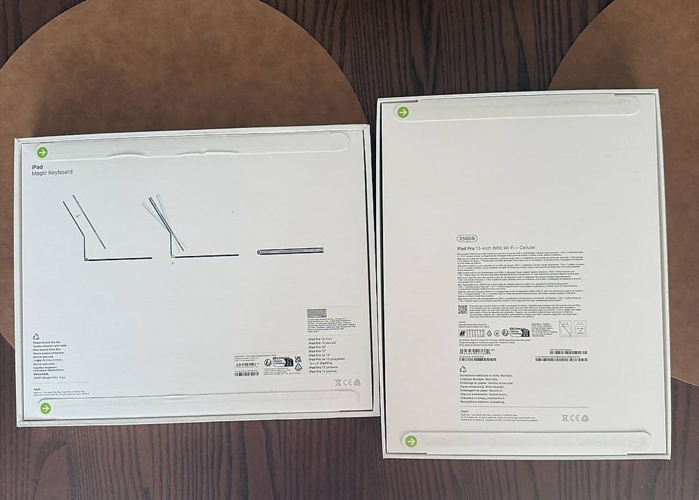 Apple iPad Pro 13 (2025) 256GB 5G + Magic Keyboard Neu (Neu und ...