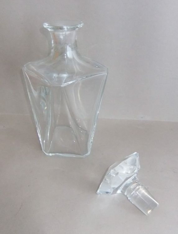 Baccarat crystal Decanter Kristall Karaffe mit Stopfen (Gebraucht) in St. Niklaus VS für CHF 99 ...