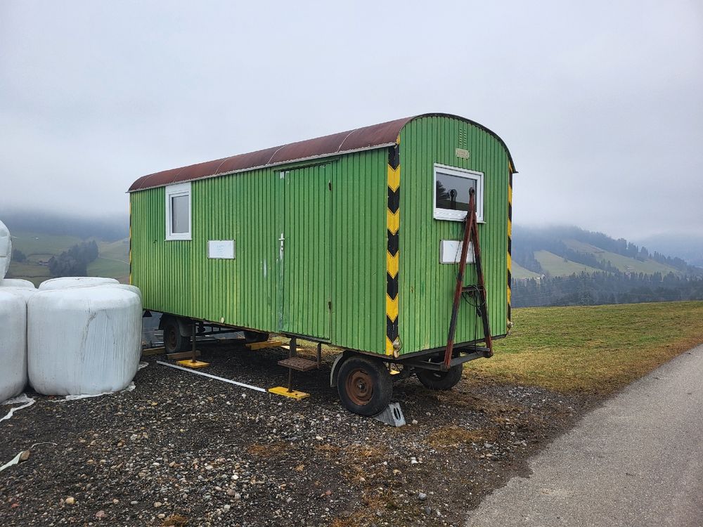 Verkaufe Umgebauten Bauwagen / Tiny house Ab 1 fr. (Gebraucht) in Dietfurt für CHF 10500 – nur ...
