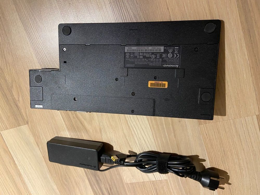 Docking Station ThinkPad 40A2 + power adapter (Gebraucht) in Matzendorf ...