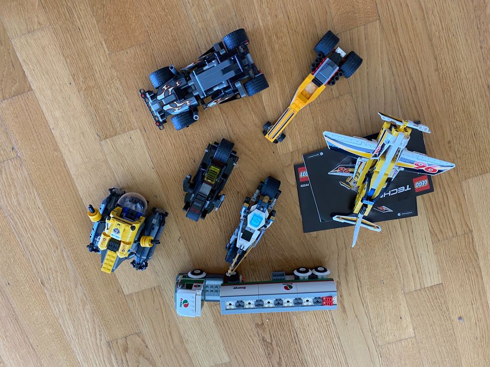 Sieben (7) Lego und Lego Technic Fahrzeuge (Gebraucht) in Cham für CHF ...