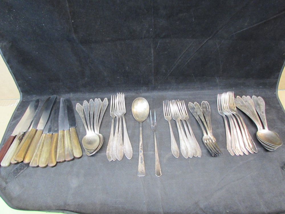 Antikes Silberbesteck (Gebraucht) in Walchwil für CHF 24 – mit Lieferung auf Ricardo kaufen