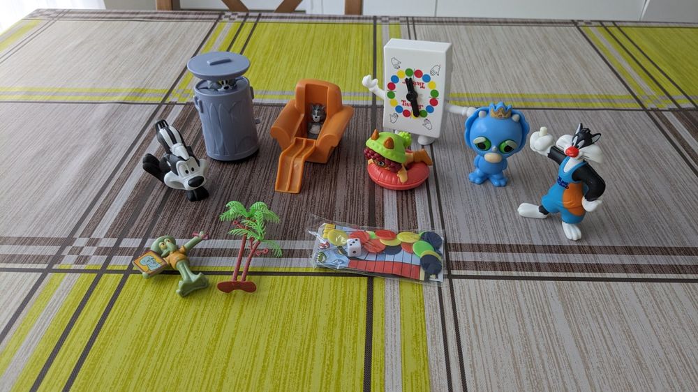 KrimsKrams Set - Tom & Jerry - Spongebob - space jam | Kaufen auf Ricardo