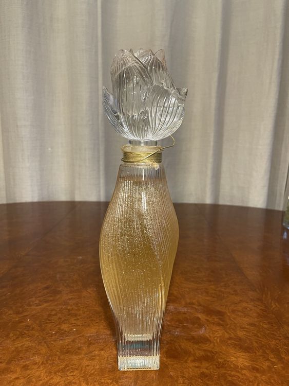 Un flacon de parfum factice en cristal. Lalique (Défectueux) à lausanne ...