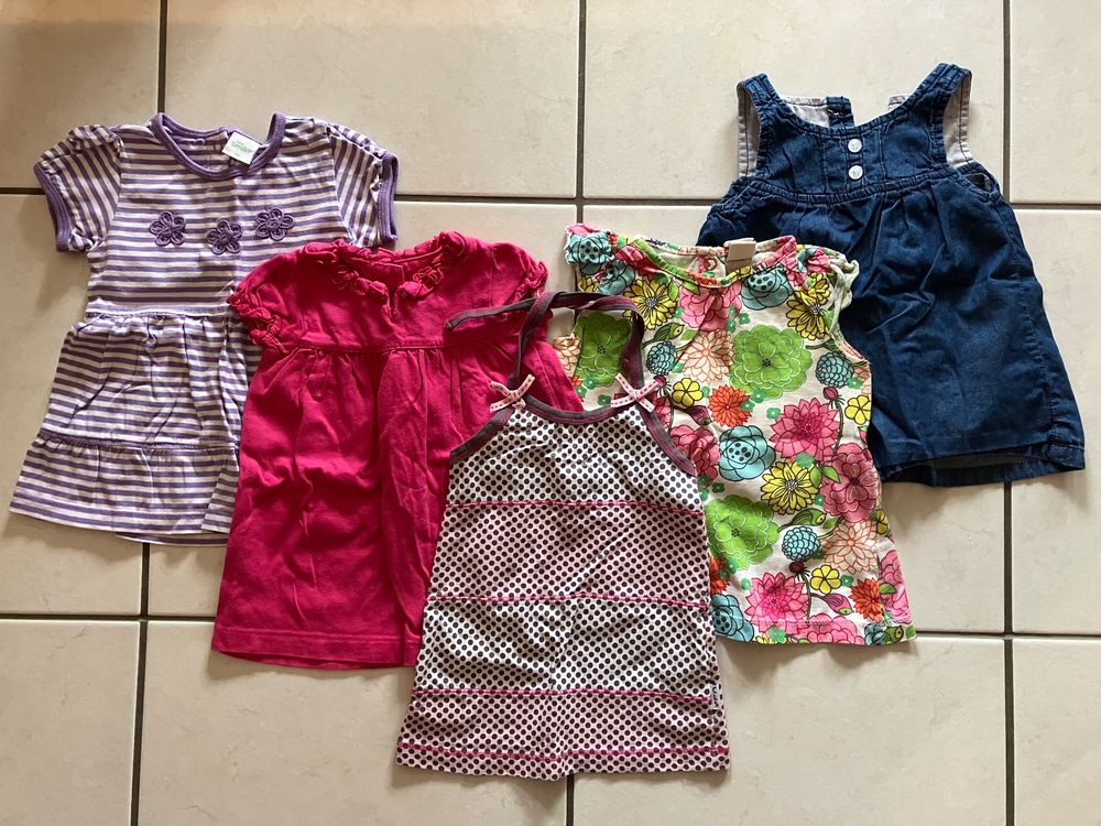 Sommerkleider Gr. 62 (Gebraucht) in Niederrohrdorf für CHF 5 – mit Lieferung auf Ricardo kaufen