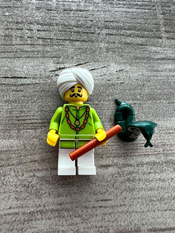 Lego 71008 Minifigur Serie 13 Schlangenbeschwörer (Gebraucht) in ...