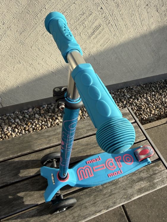 Micro Maxi Deluxe Kickboard Scooter Hellblau Top Zustand (Gebraucht) in ...