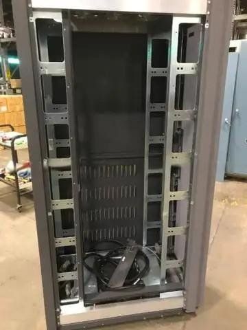 19 Zoll Server Rack Gehäuse / Schrank (Gebraucht) in basel für CHF 2 ...