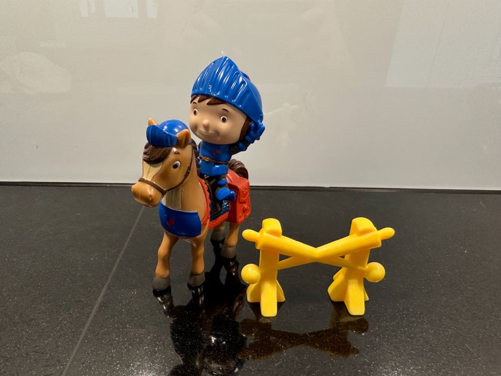 Mike der Ritter Figur mit Pferd von Mattel (Gebraucht) in Urdorf für ...