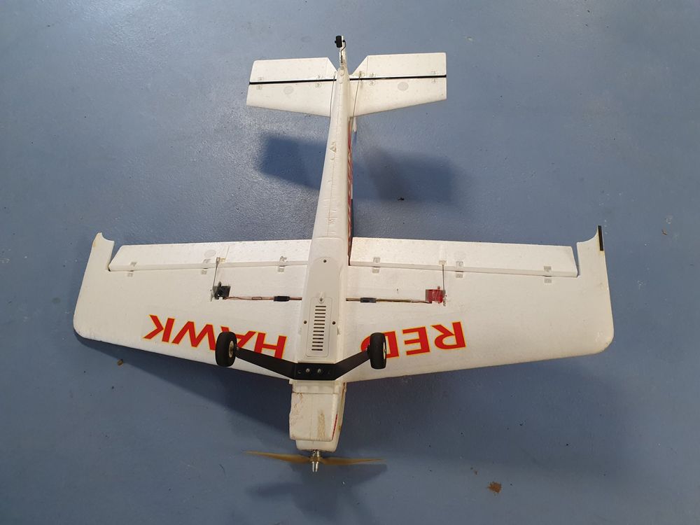 3D Flieger Robbe Red Hawk mit Motor,Regler,Schrauben, Servos (Defekt ...