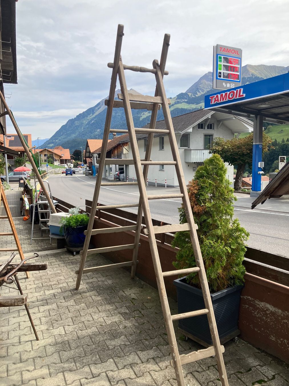 alte Leiter ab 1 CHF (Gebraucht) in Erlenbach im Simmental! für CHF 22 – nur Abholung auf ...