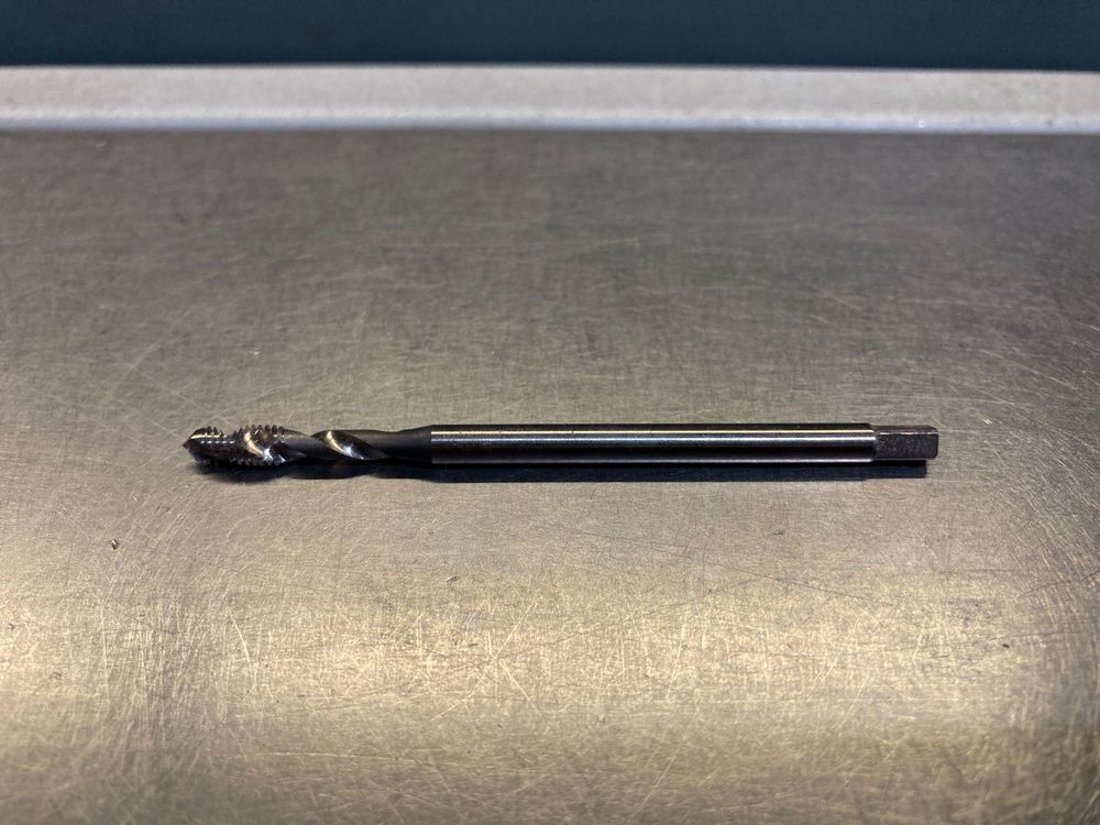 Gewindebohrer, M4 - (6H) (Neu (gemäss Beschreibung)) in Zuchwil für CHF ...