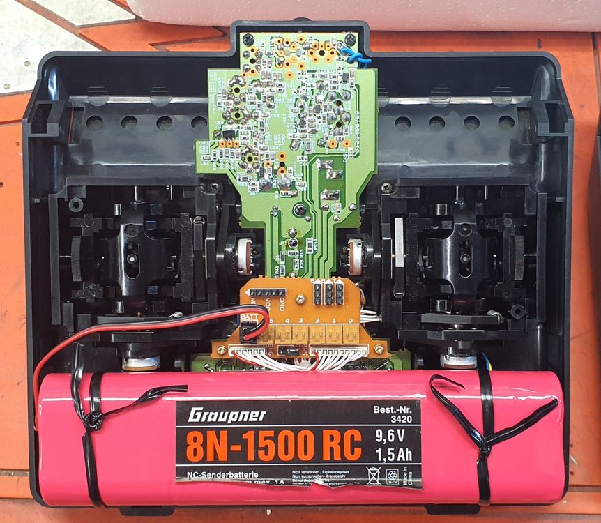 *NEU* Graupner MC-12 (Computer-System) 40MHz *NEU* | Kaufen auf Ricardo