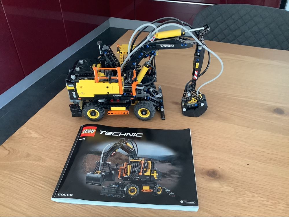 Lego Technik Volvo 42053 komplett mit Anleitung | Kaufen auf Ricardo